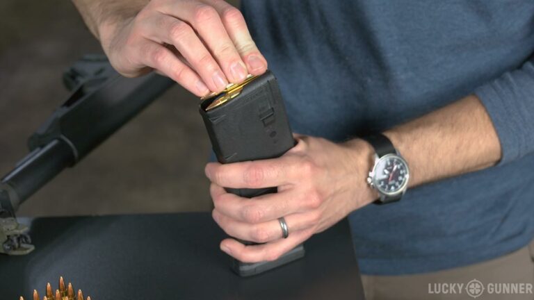 How To Use An AR-15 - Lucky Gunner Lounge